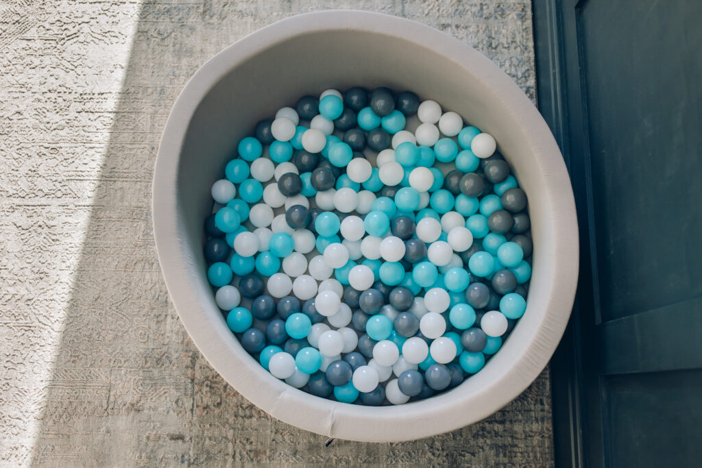 Soft Foam Ball Pool Pit 90cm x 40cm - Theodore and Raffy